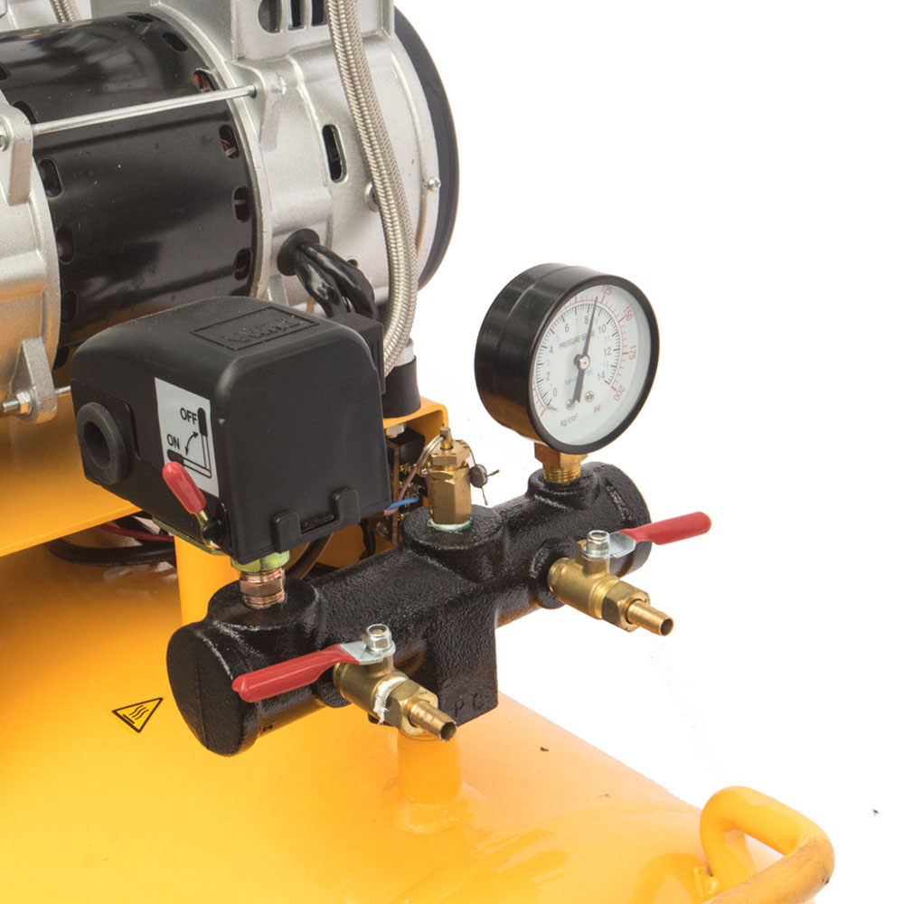 PUMA Oil Less Air Compressor WE1110A-3 (4.5HP) - Tackly Hardware ...